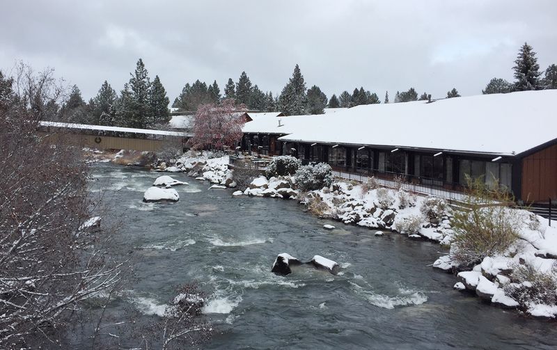 Hotels in Bend, Oregon and Resorts on the Deschutes in Bend, OR