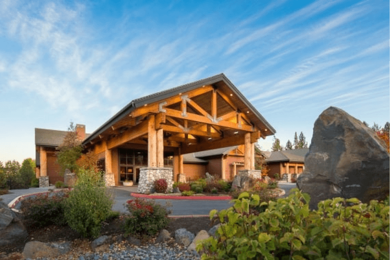 Hotels in Bend, Oregon and Resorts on the Deschutes in Bend, OR