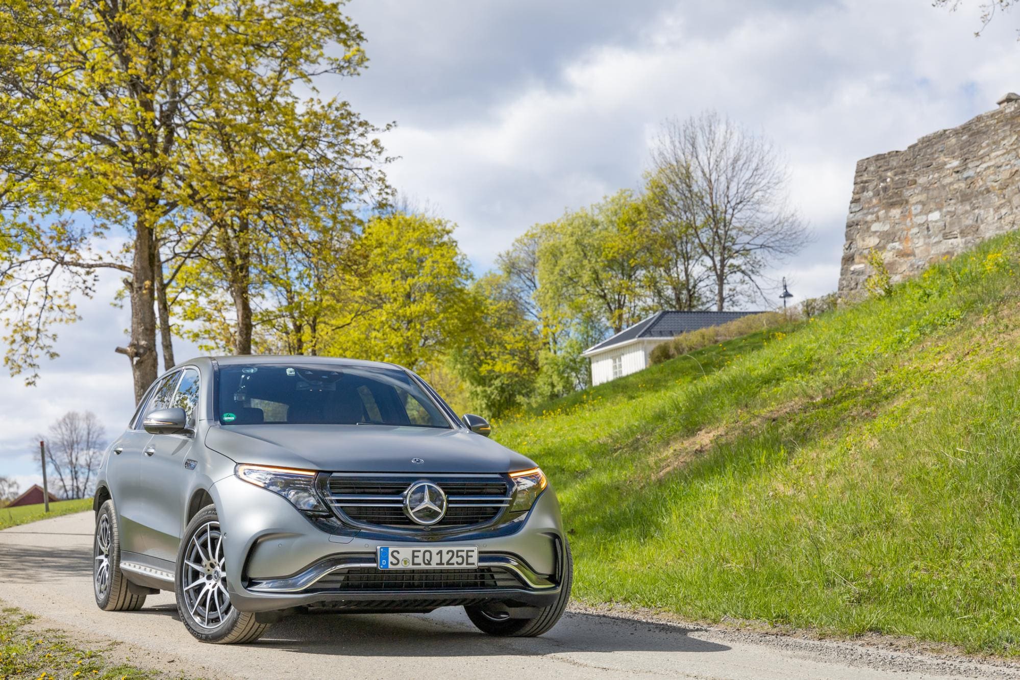 Mercedes EQC vs Audi e-tron: Luxury Electric SUV Showdown