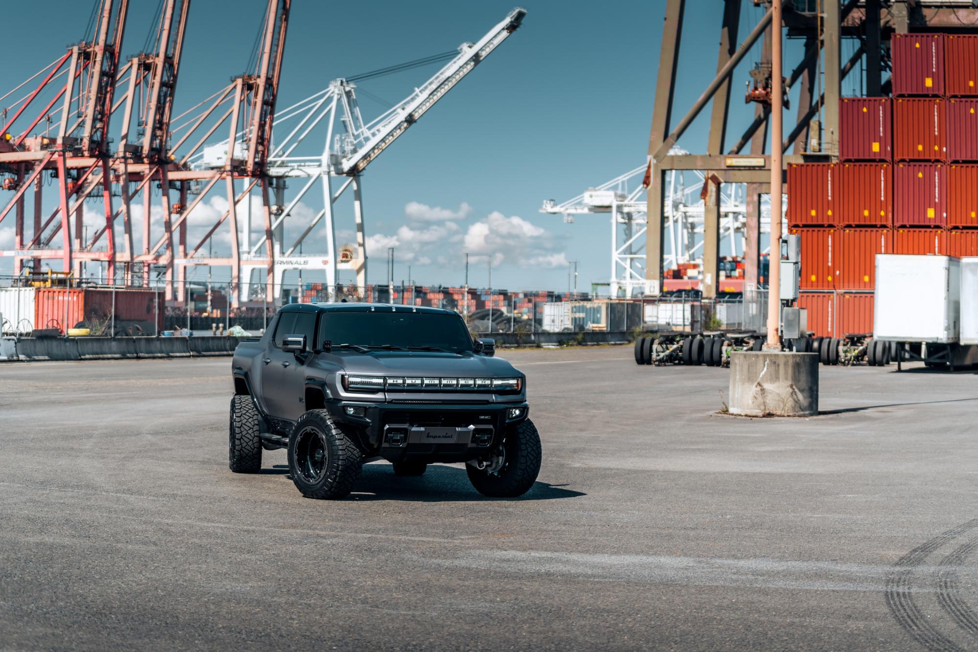 Rivian R1S vs GMC Hummer EV SUV | An EV SUV Comparison