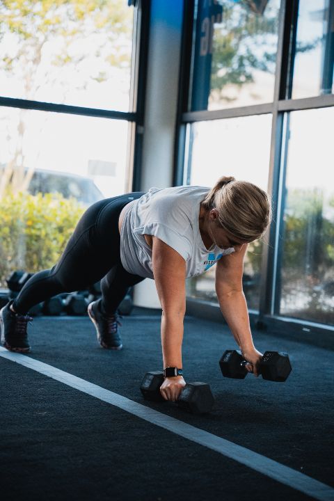 STRENGTH-BASED GROUP WORKOUTS - MissionFit