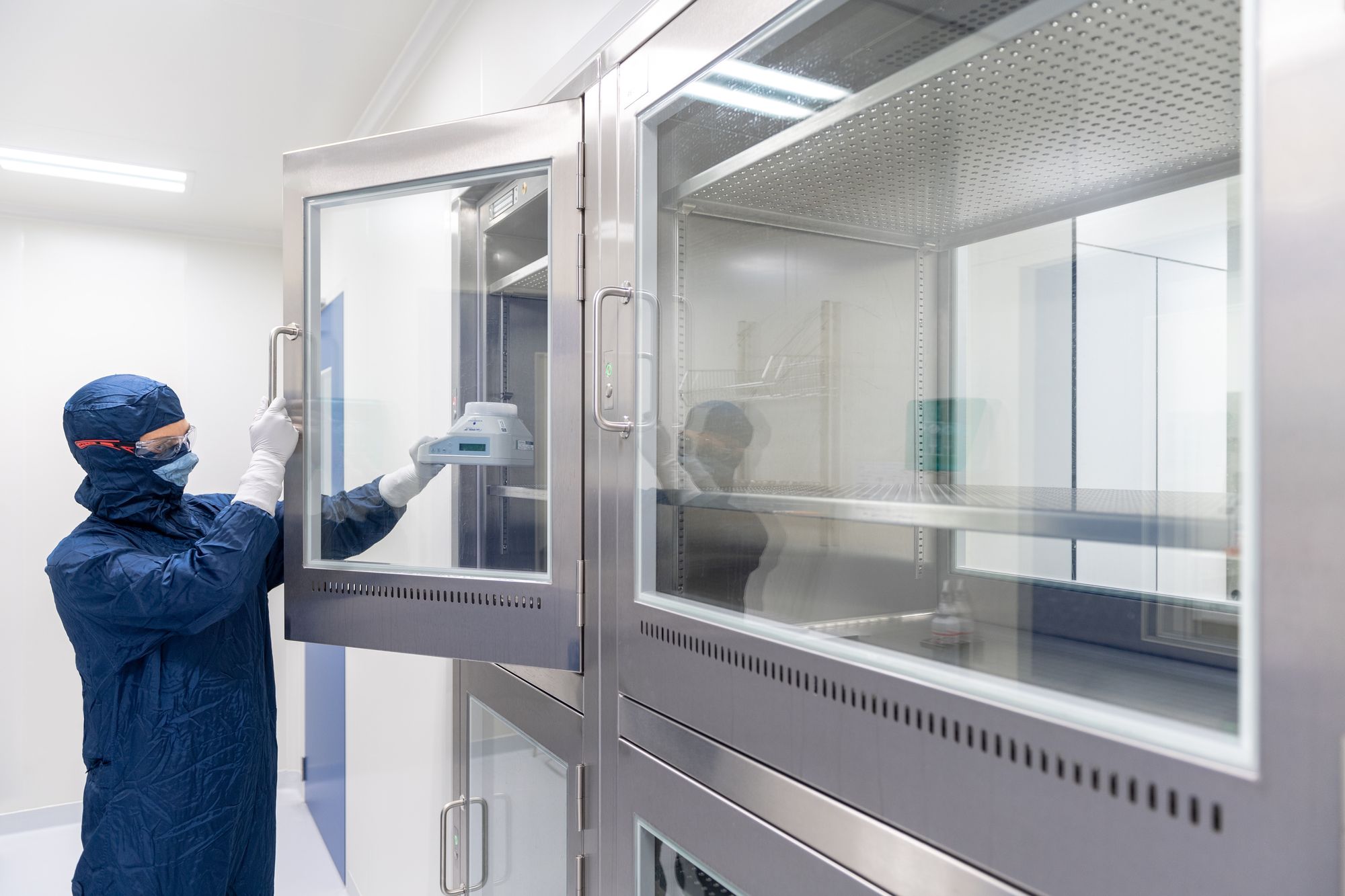 Comprehensive Guide to cGMP Grades | Instant Cleanroom Solutions