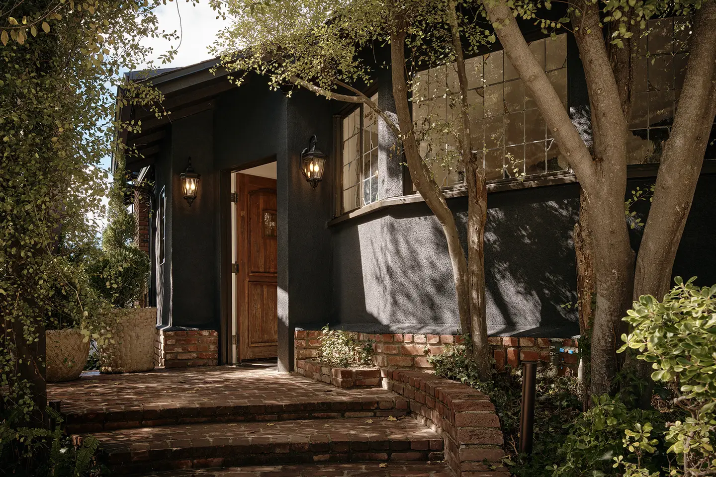 DOMINO - The Design Updates That Made This House Worthy of a Bid $700K ...