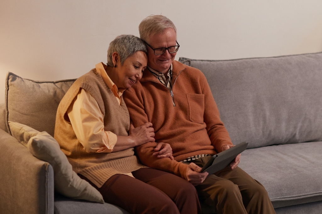 Top 10 Benefits of Using Elderly Monitoring Systems