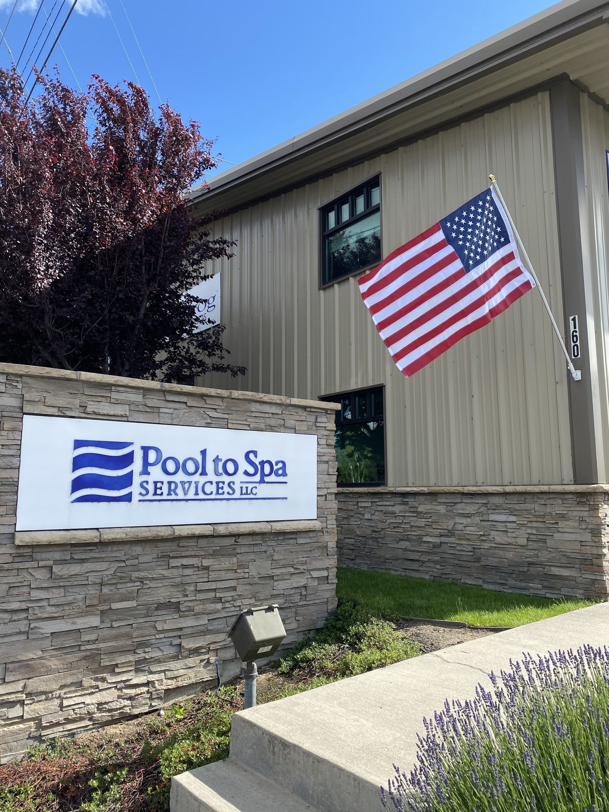 Bullfrog Spas & Custom Pools in Wenatchee | Pool to Spa Services