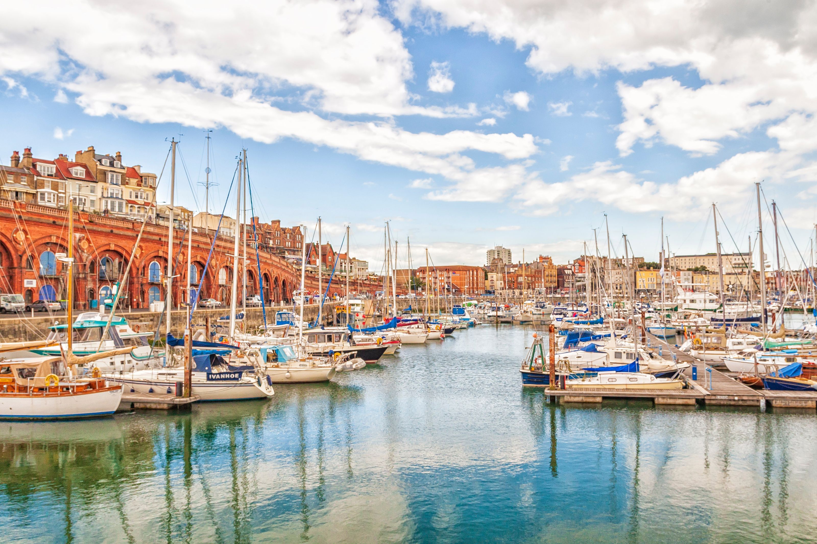 Contact - Blueberry Homes - Developing extraordinary homes and dynamic commercial spaces in Kent ...