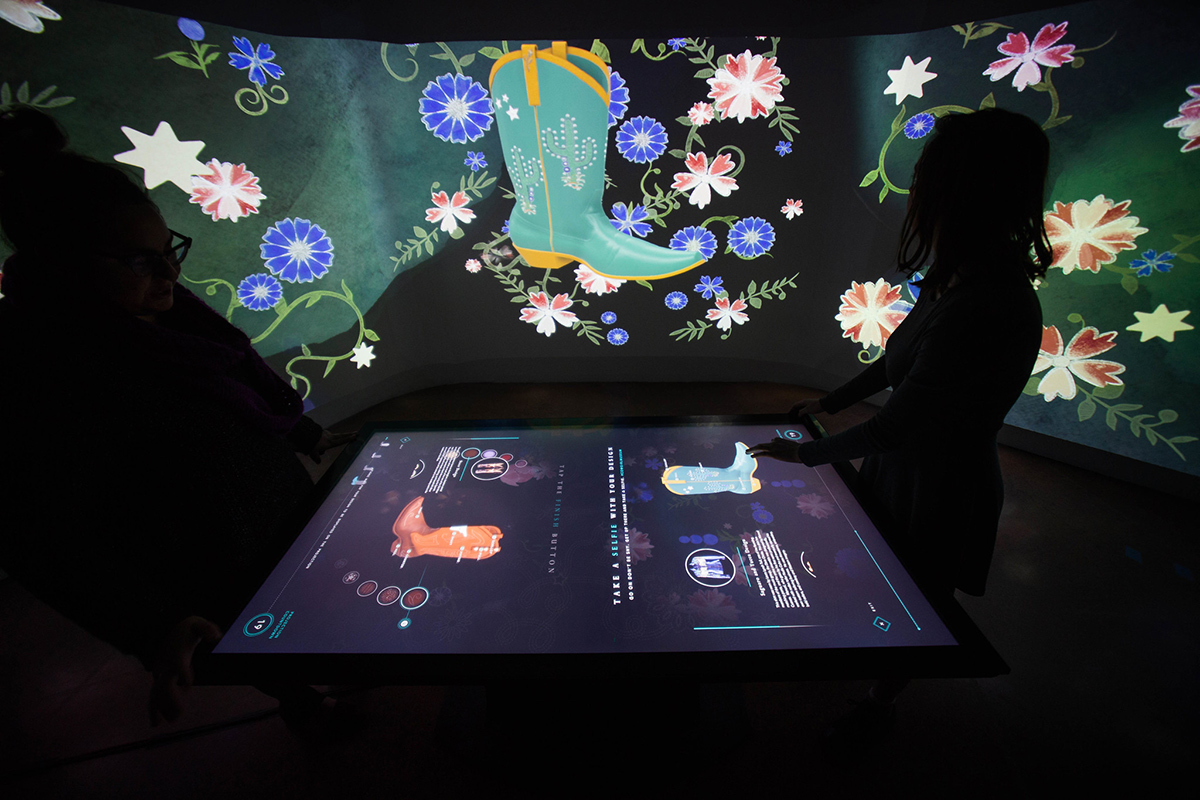 Ideum Hardware and Software Create New Ways for Museum Visitors to ...