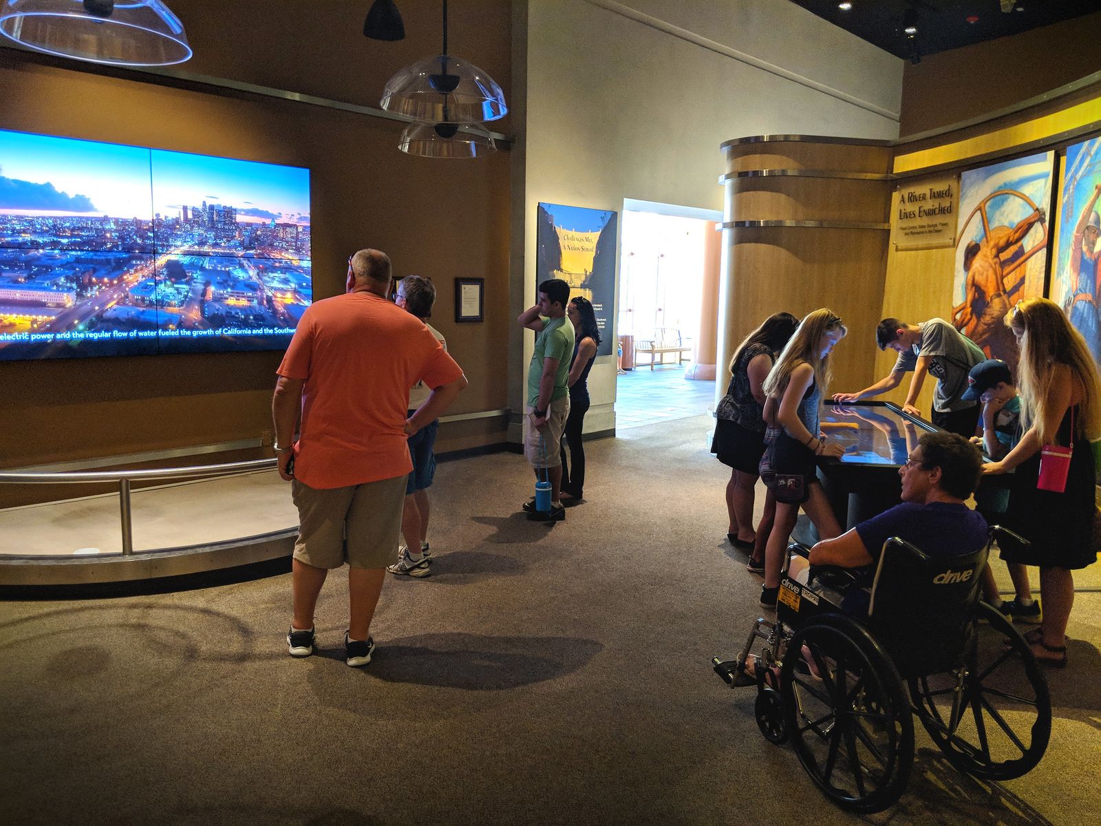 Pano - Dual 55 - 100" Touch Table