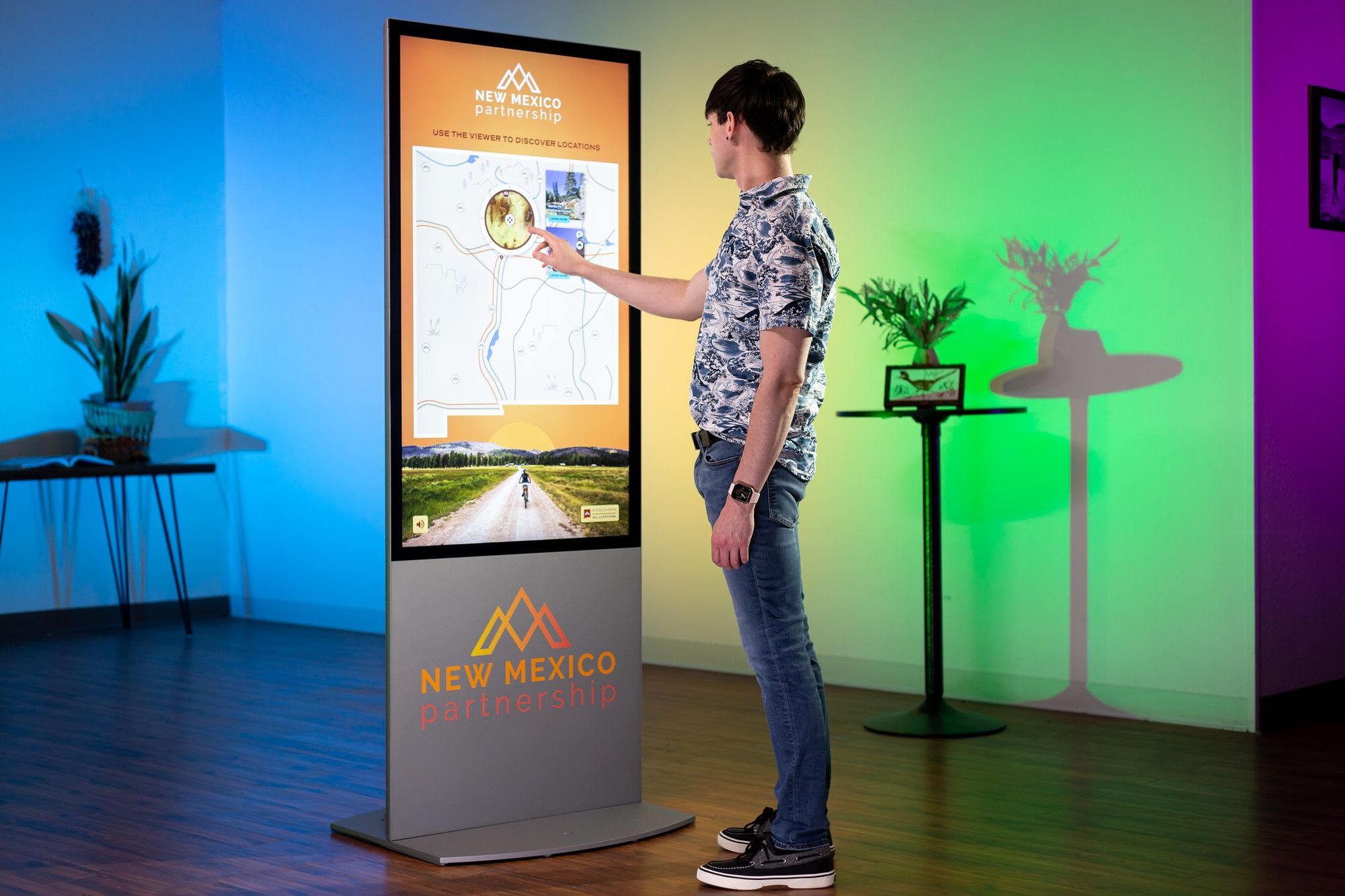 Portrait - Touch and Motion Kiosk by Ideum