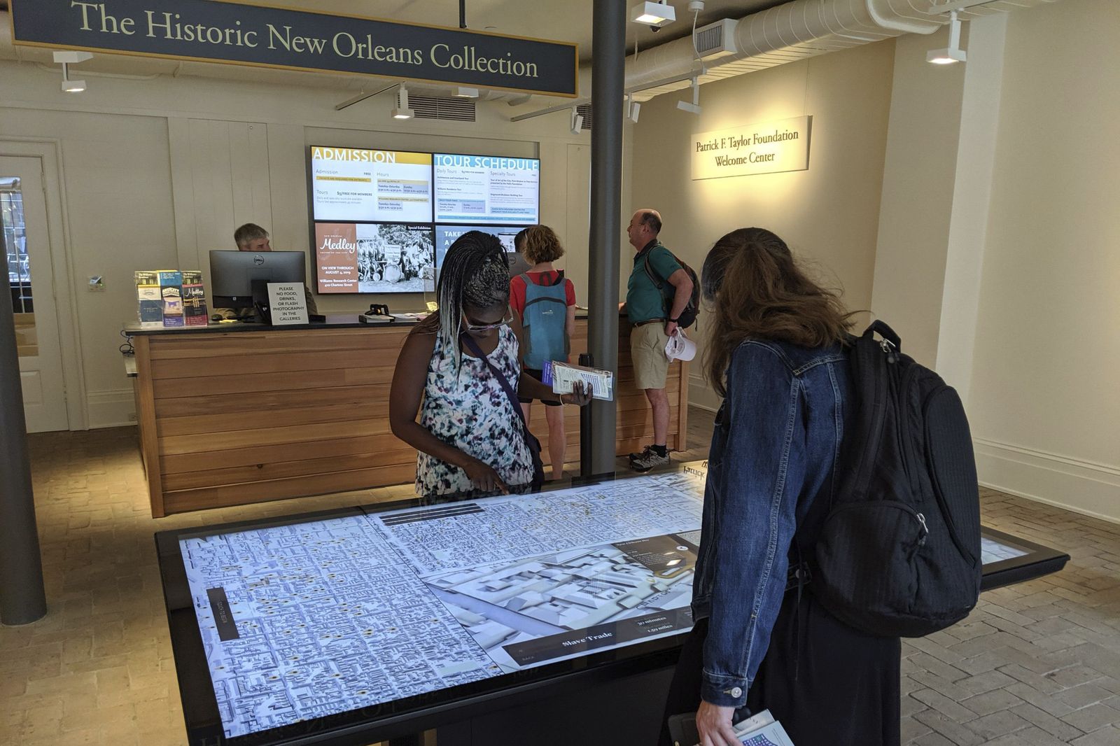 Colossus - 86" Touch Table by Ideum