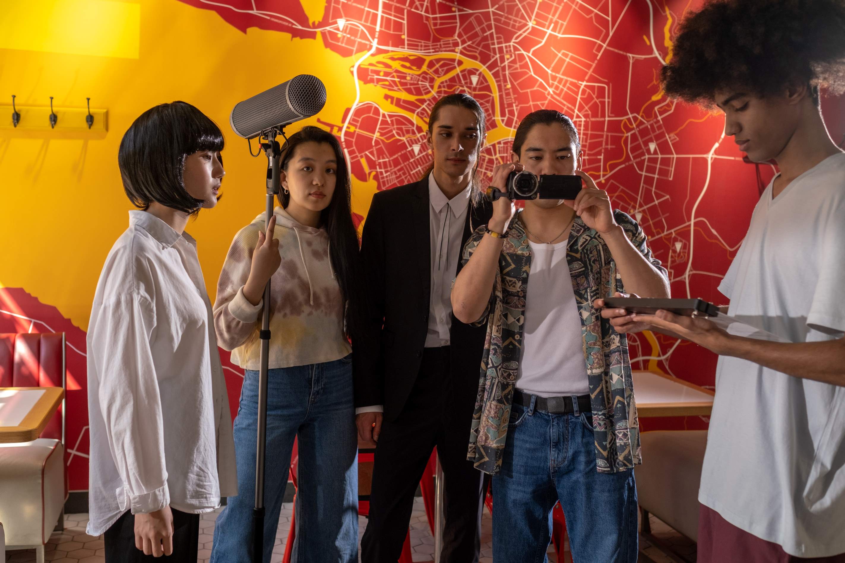 16 Team Building Activities for Virtual Coffee Breaks | Ryptic