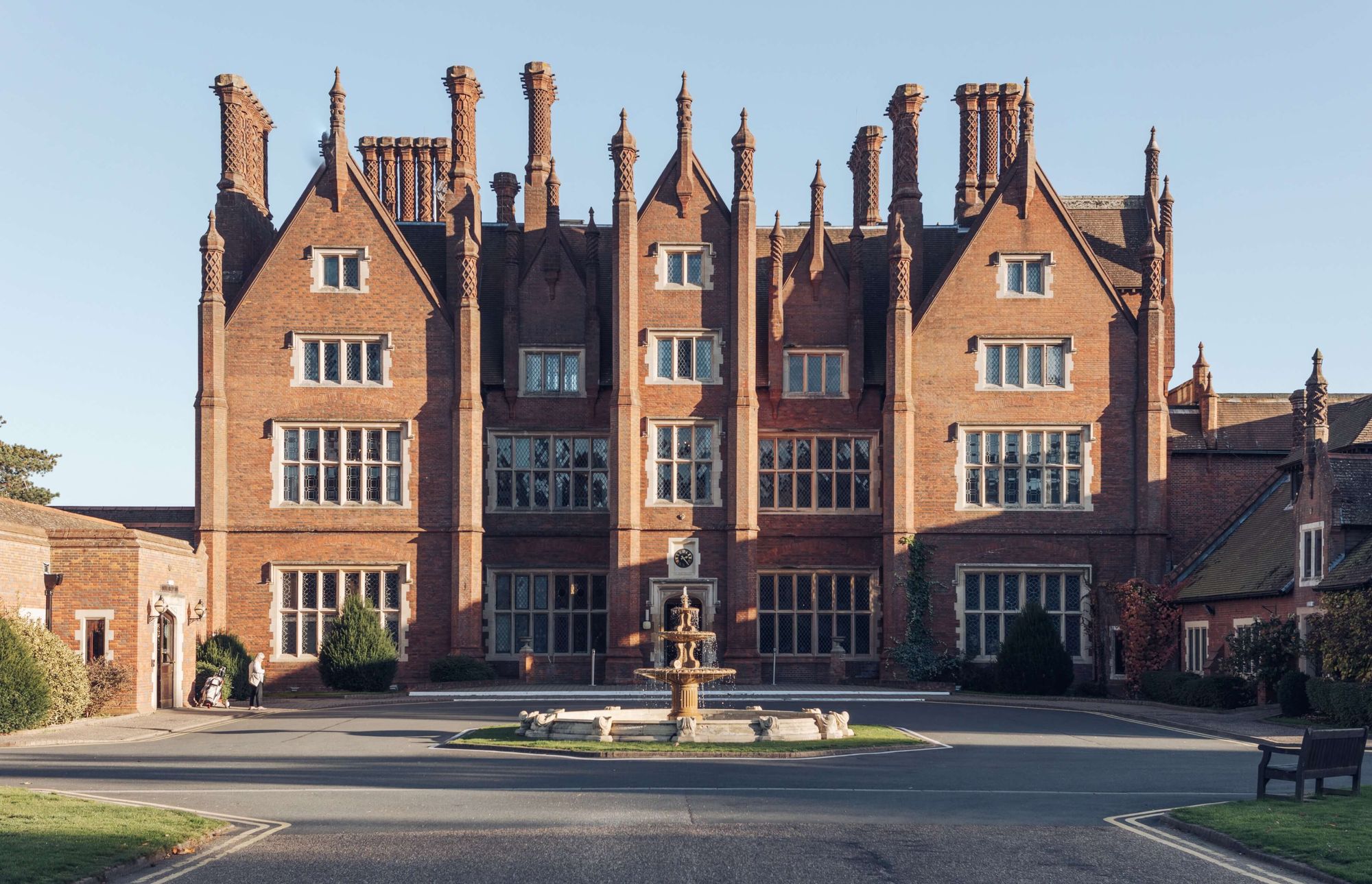 Aprirose - Specialist UK Focused Real Investment Firm