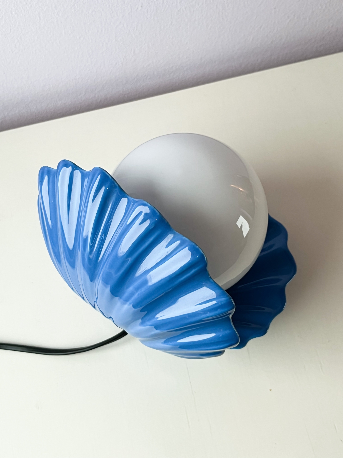Mendera | Blue shell lamp 80s