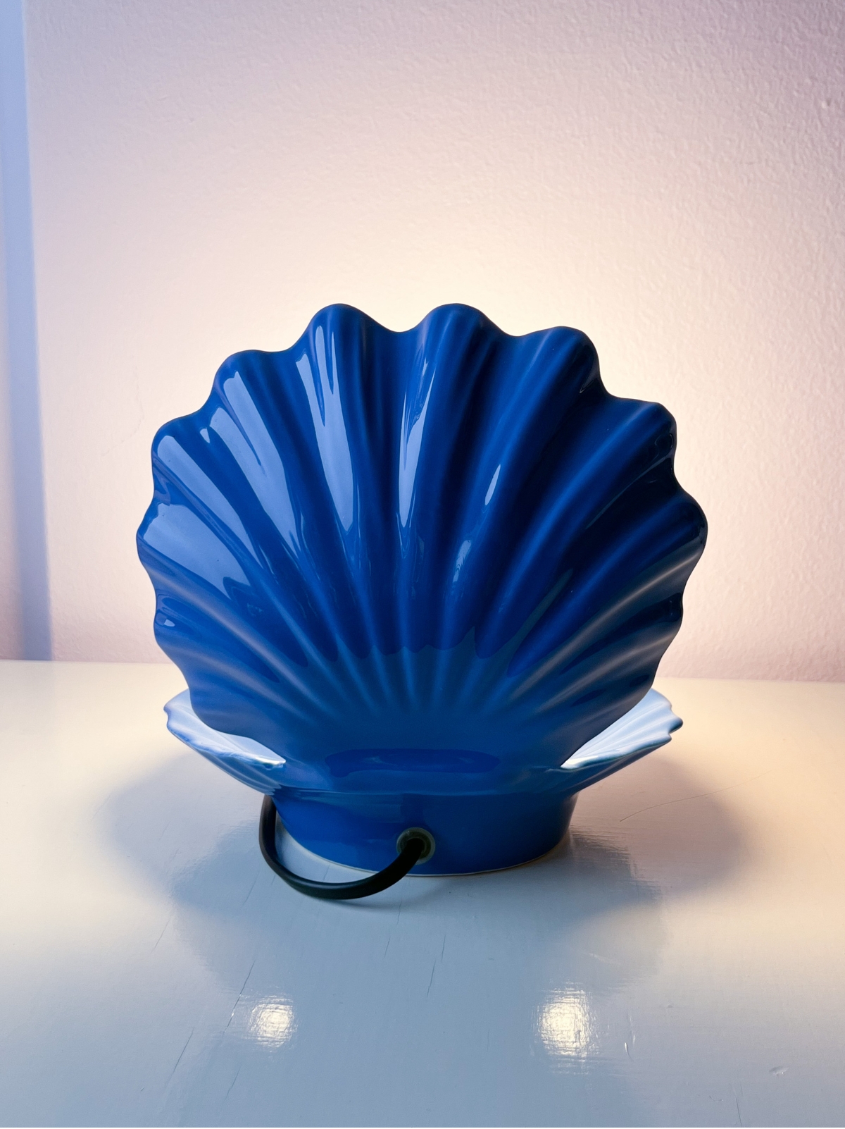 Mendera | Blue shell lamp 80s