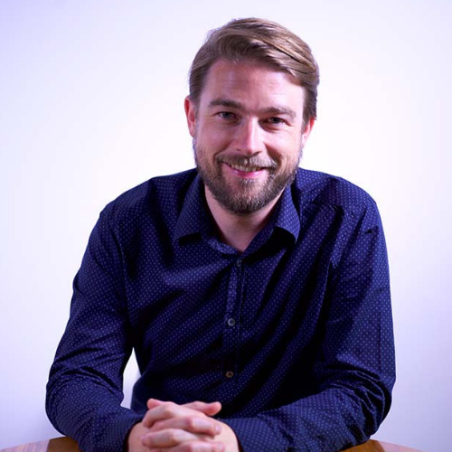 Podcast Interview with Dan Thomson, UK MD, JUUL Labs | TechTalks | Nash ...