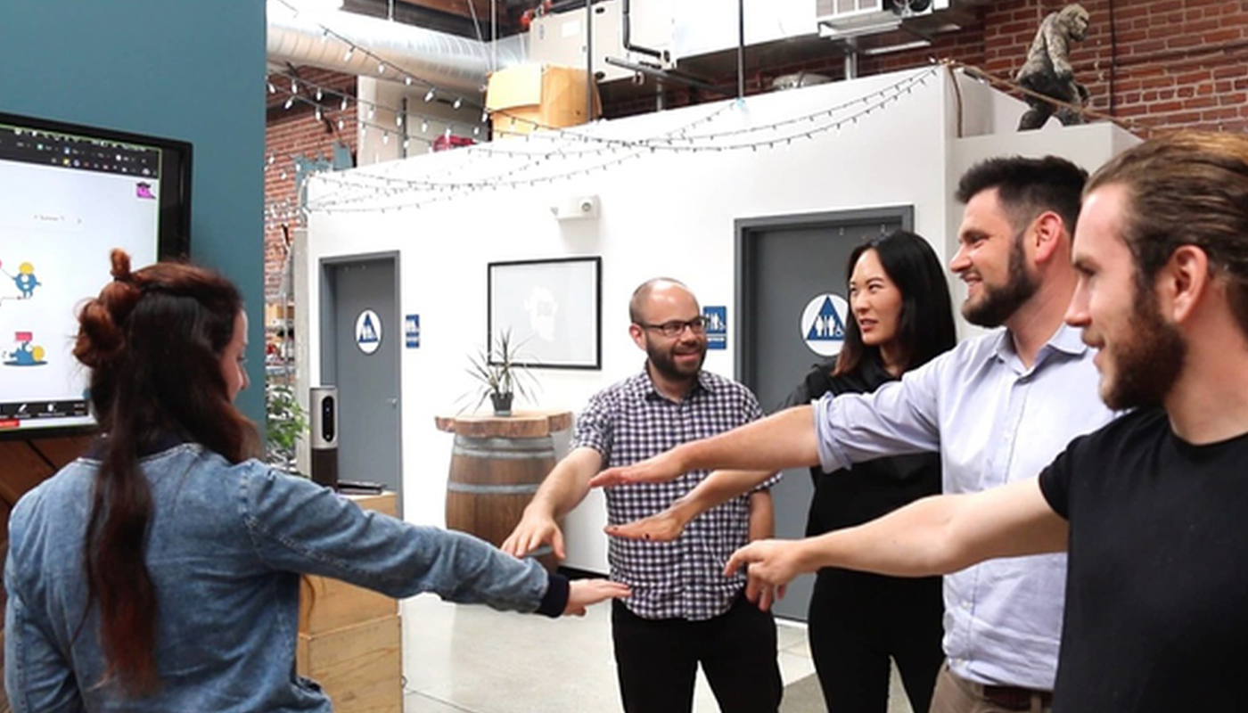 The Daily Huddle Agenda & Guide