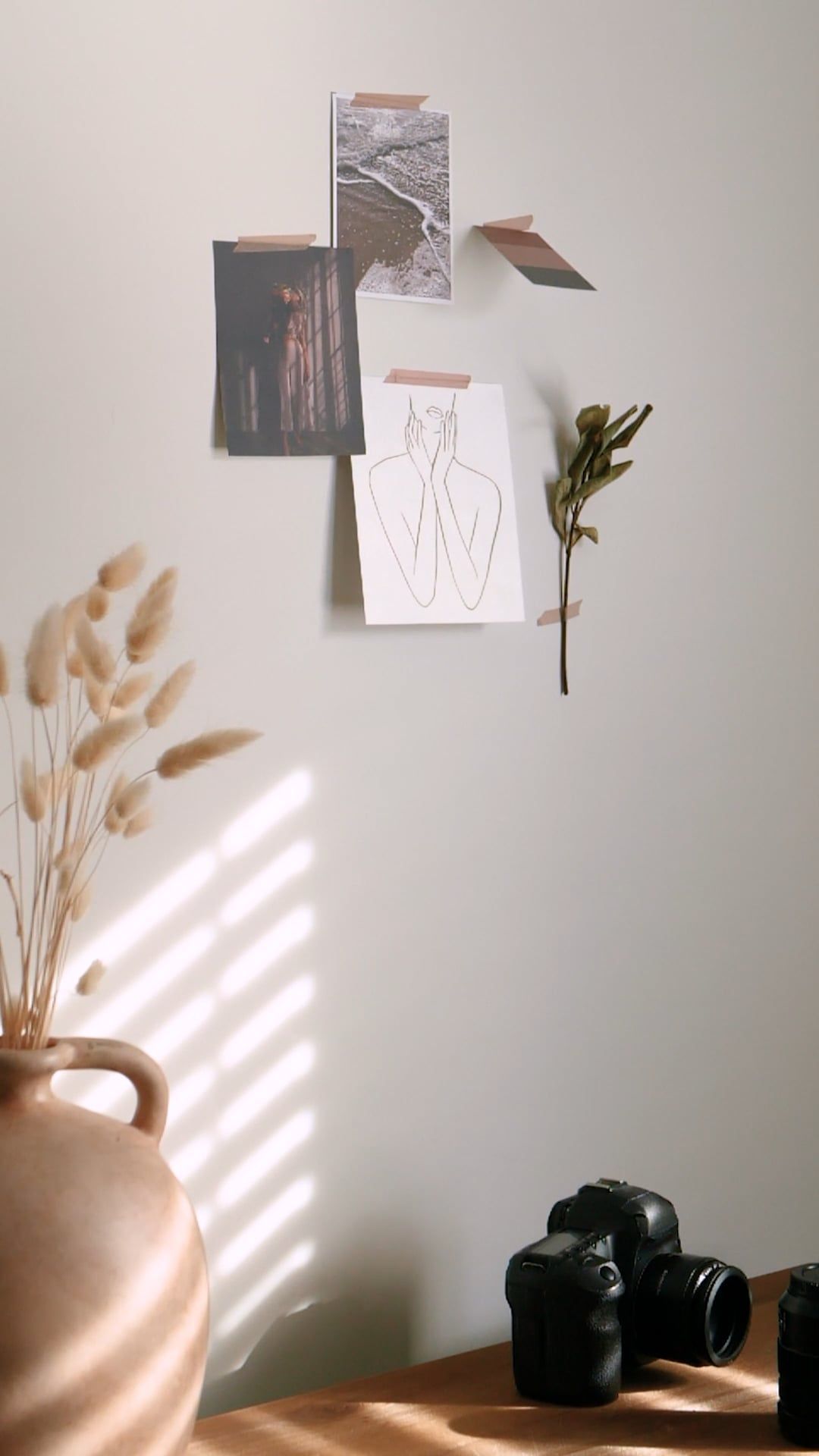 Stock Video from the Minimal Workspace Pack | Packsia