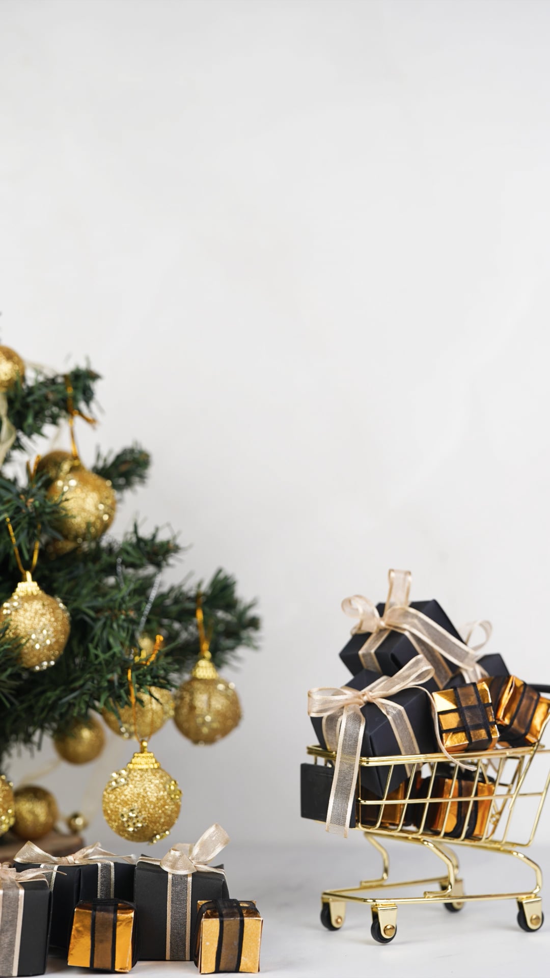 Stock Video from the Christmas Party Pack | Packsia