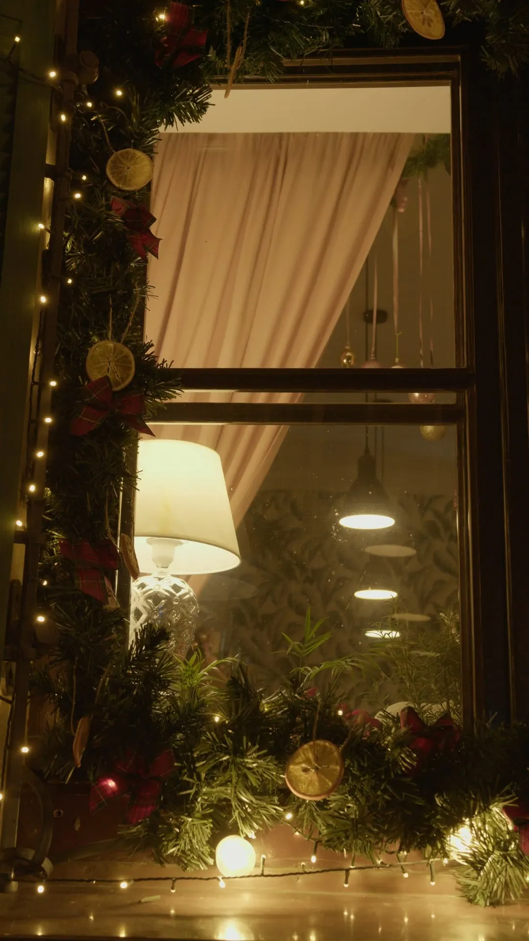 Stock Video from the Luxury Date Pack | Packsia