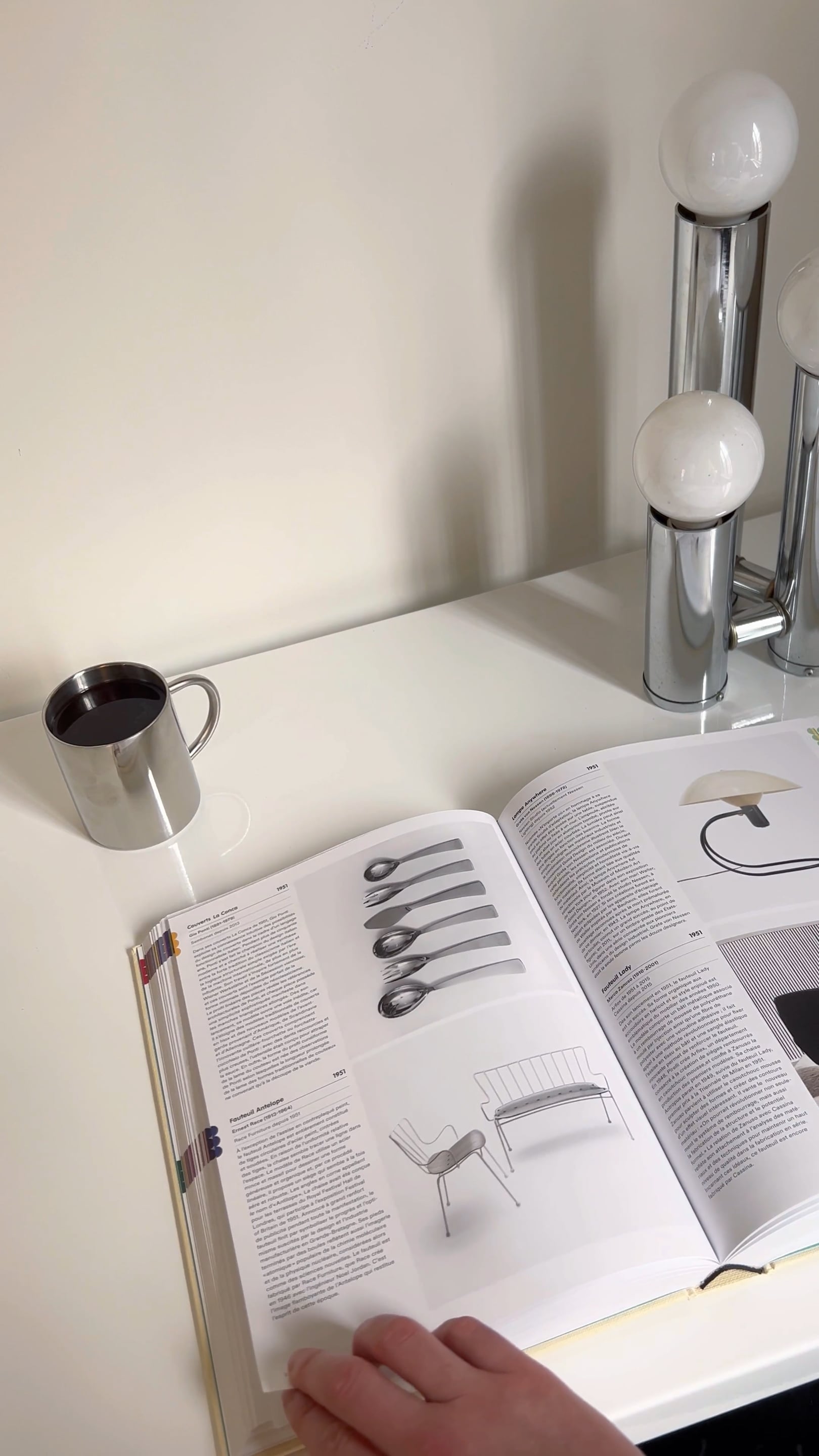 Stock Video from the Minimal Workspace Pack | Packsia