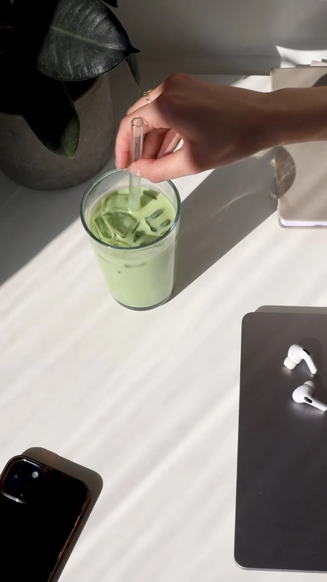 Stock Video from the Homemade Lemonade Pack | Packsia