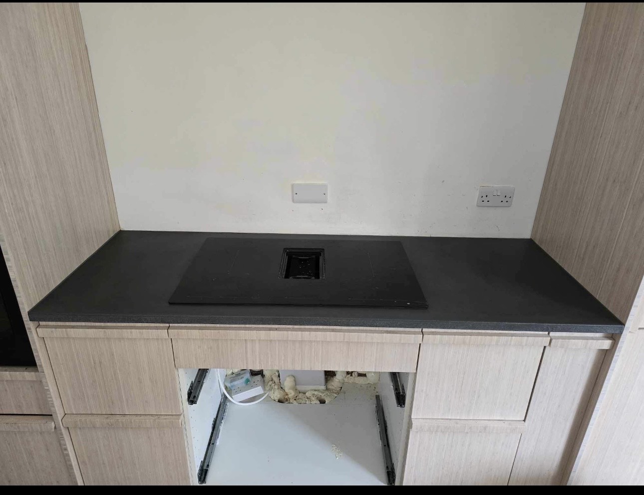Contemporary Anthracite Worktops