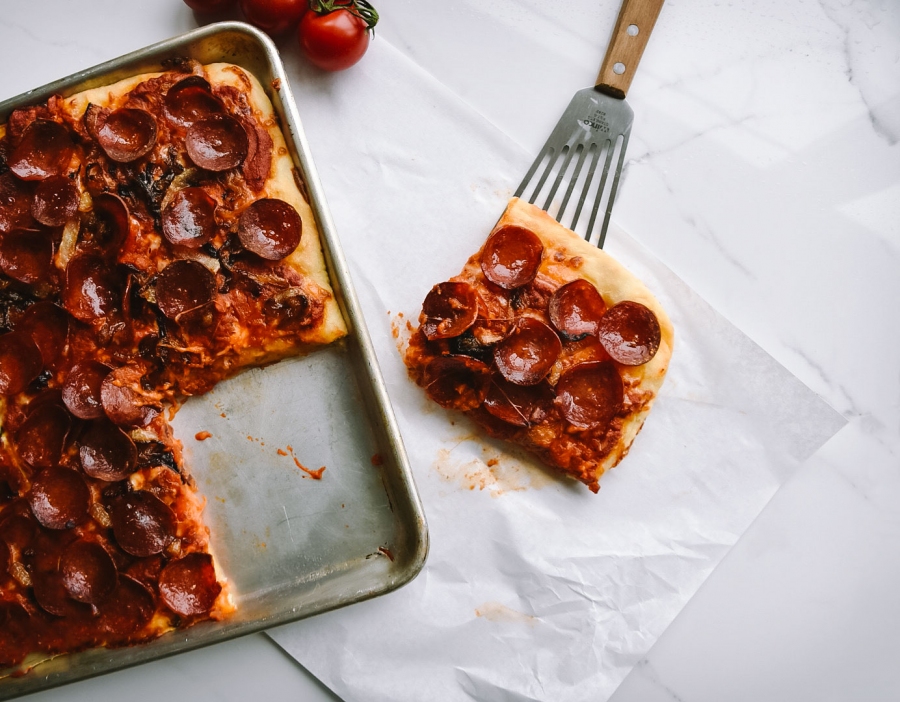 Deep Dish Pizza - Victoria Gourmet