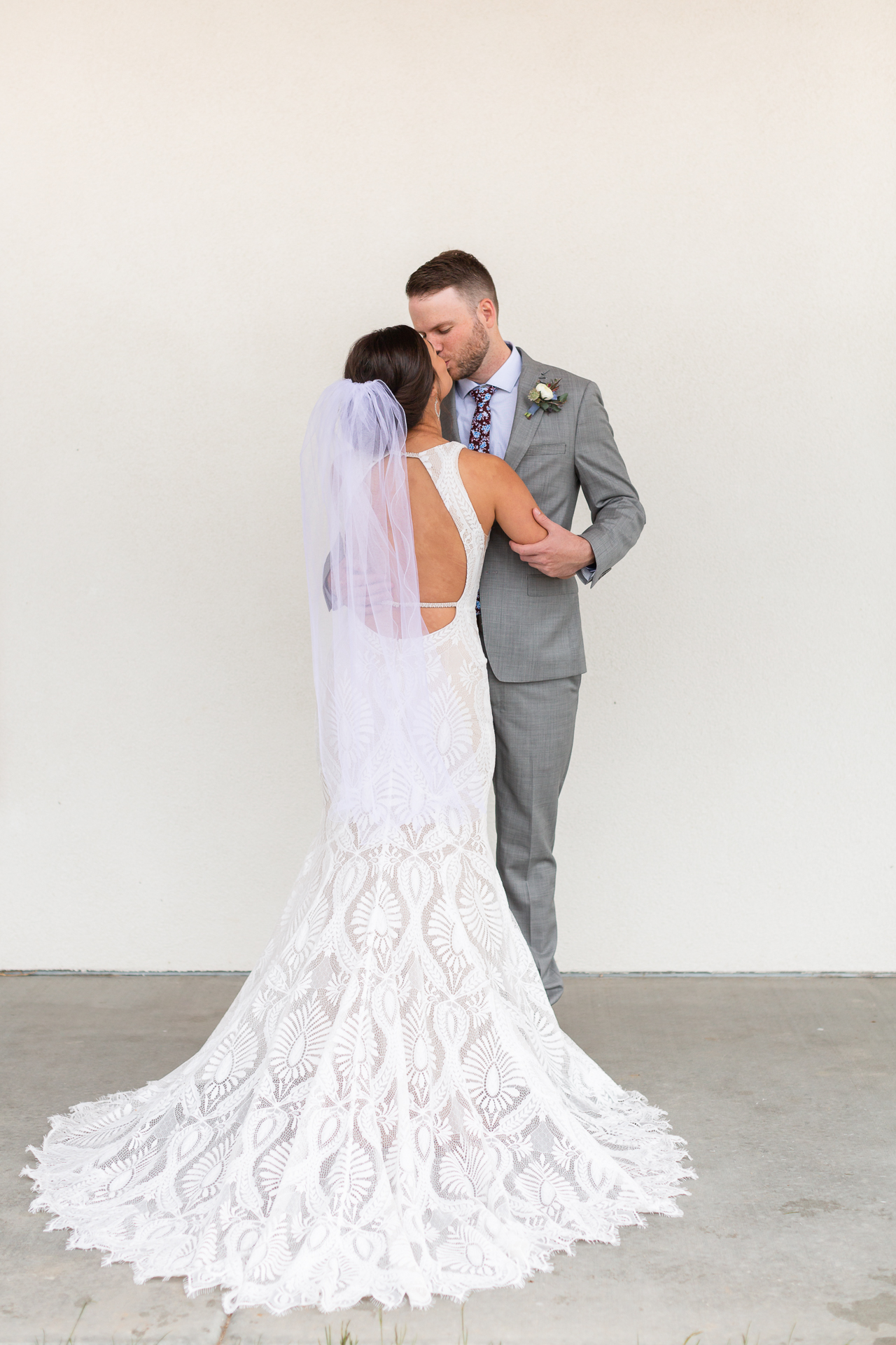 Spring Wedding at Deer Flat Ranch Wedding Venue in Nampa | Sydney & Rok ...