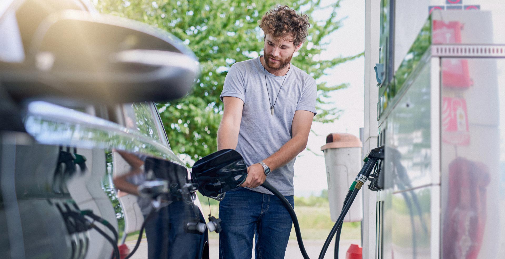 Super.com Blog - Top 5 hacks to save on gas