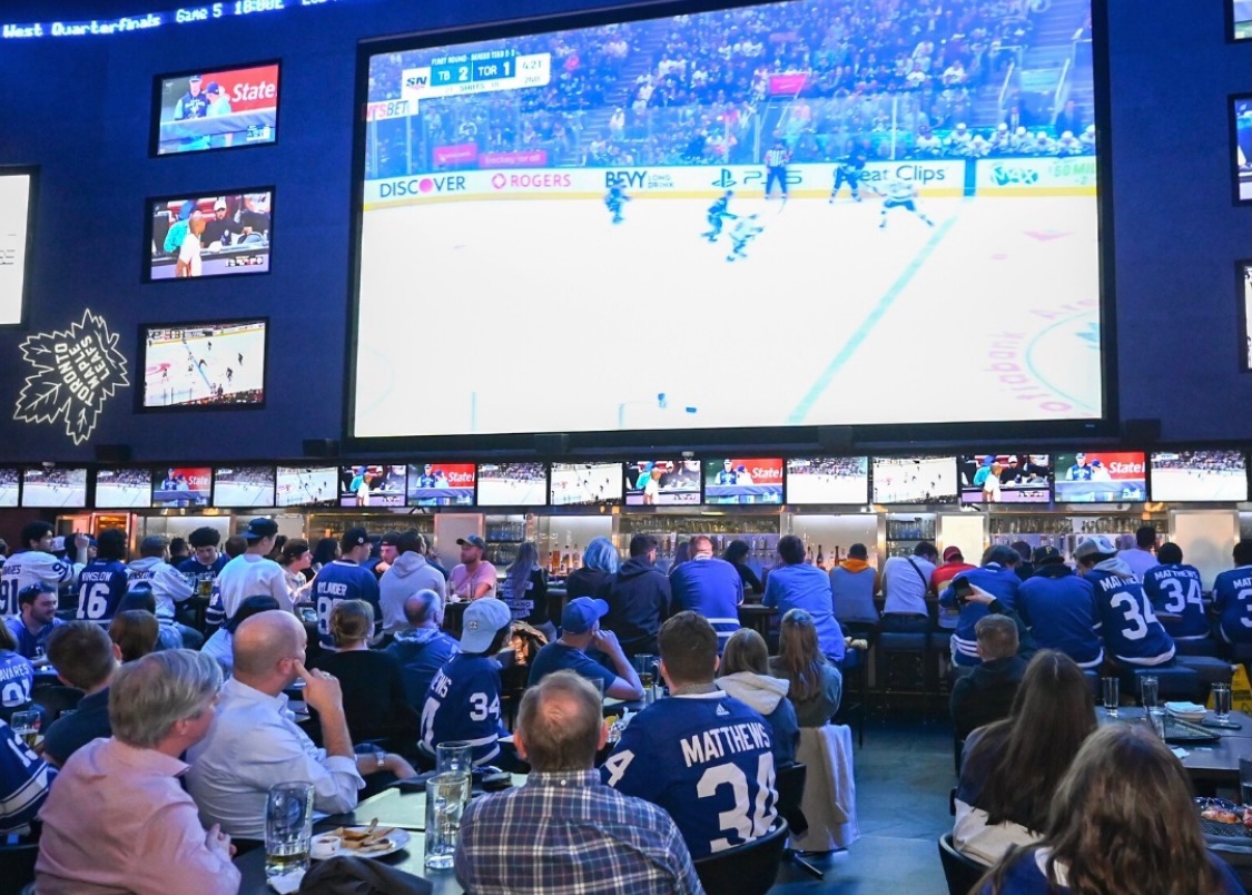 The Best Places to Watch the Toronto Maple Leafs’ Playoffs This Year