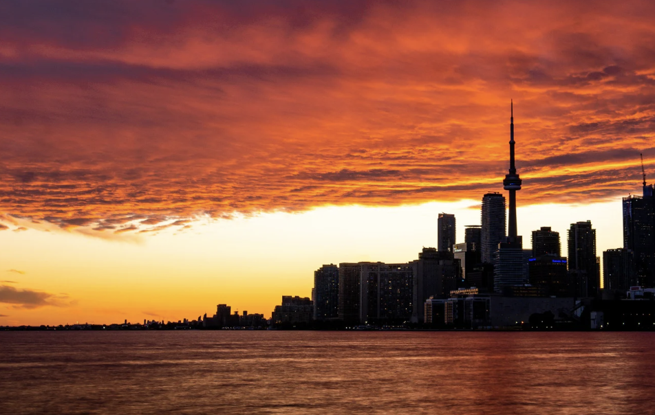 Toronto Sunset Spots: Where to Witness Nature's Beauty