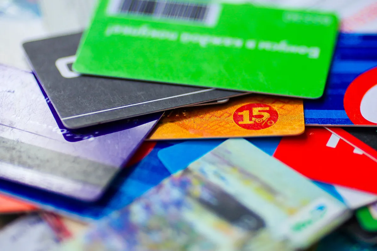 11 Latest Gift Card Scams (How To Get Your Money Back)