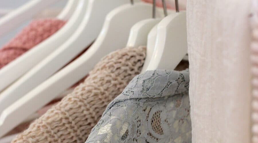 What Should A Female Wear To A Job Interview