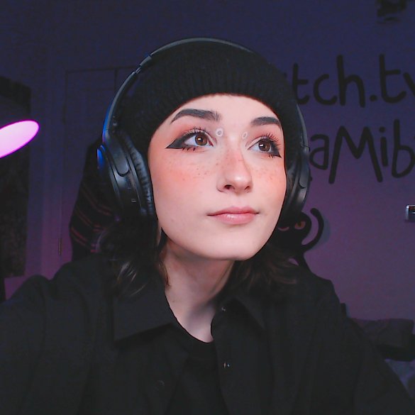 MikaMiba || Graphic Designer for Content Creators and Streamers || HOME