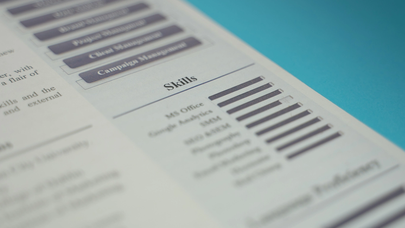 Data entry VS automated resume parsing: 5 benefits