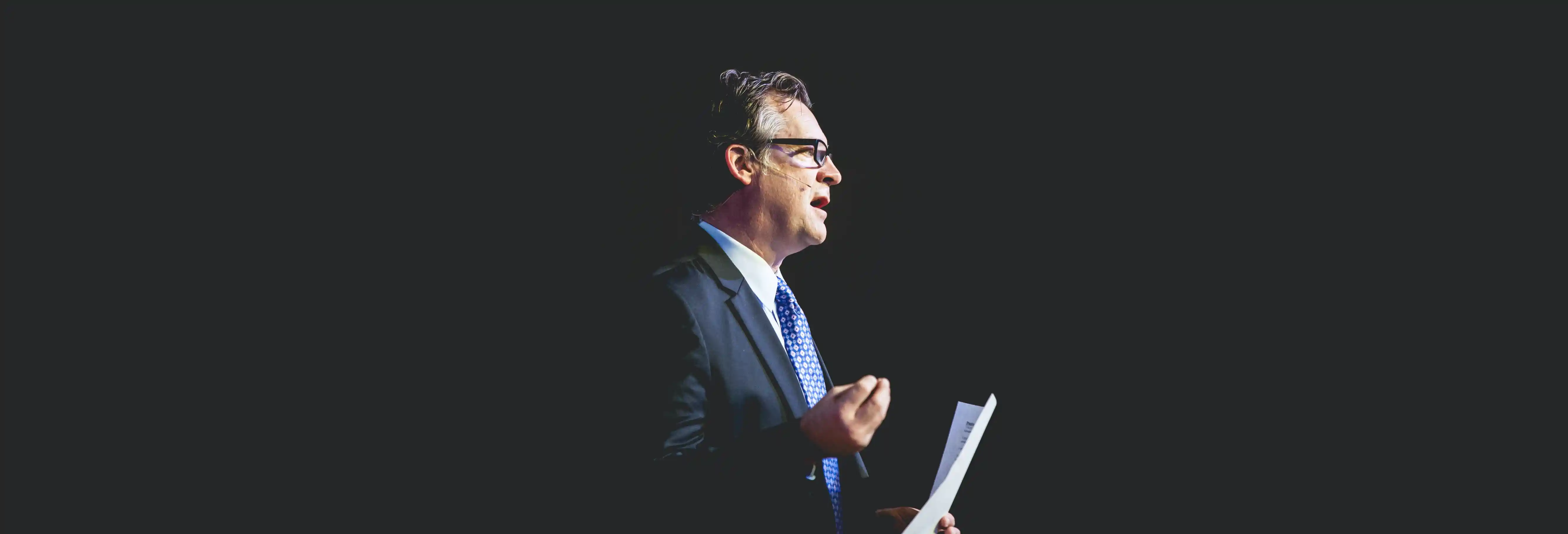 Lead pastor role & responsibilities