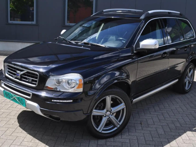 Volvo XC90 4.4 V8 Sport