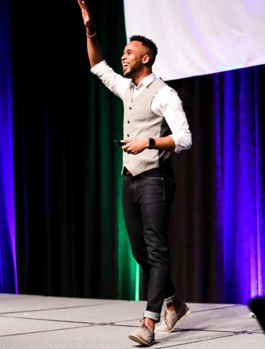 Darryl Bellamy | More Fearless Moments | Youth & Student Keynote Speaker