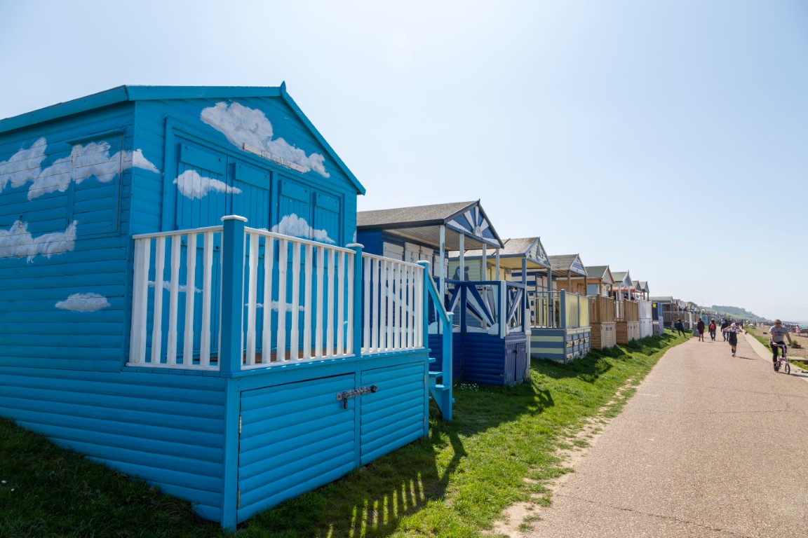 How to Decorate Your Beach Hut | InsureMy