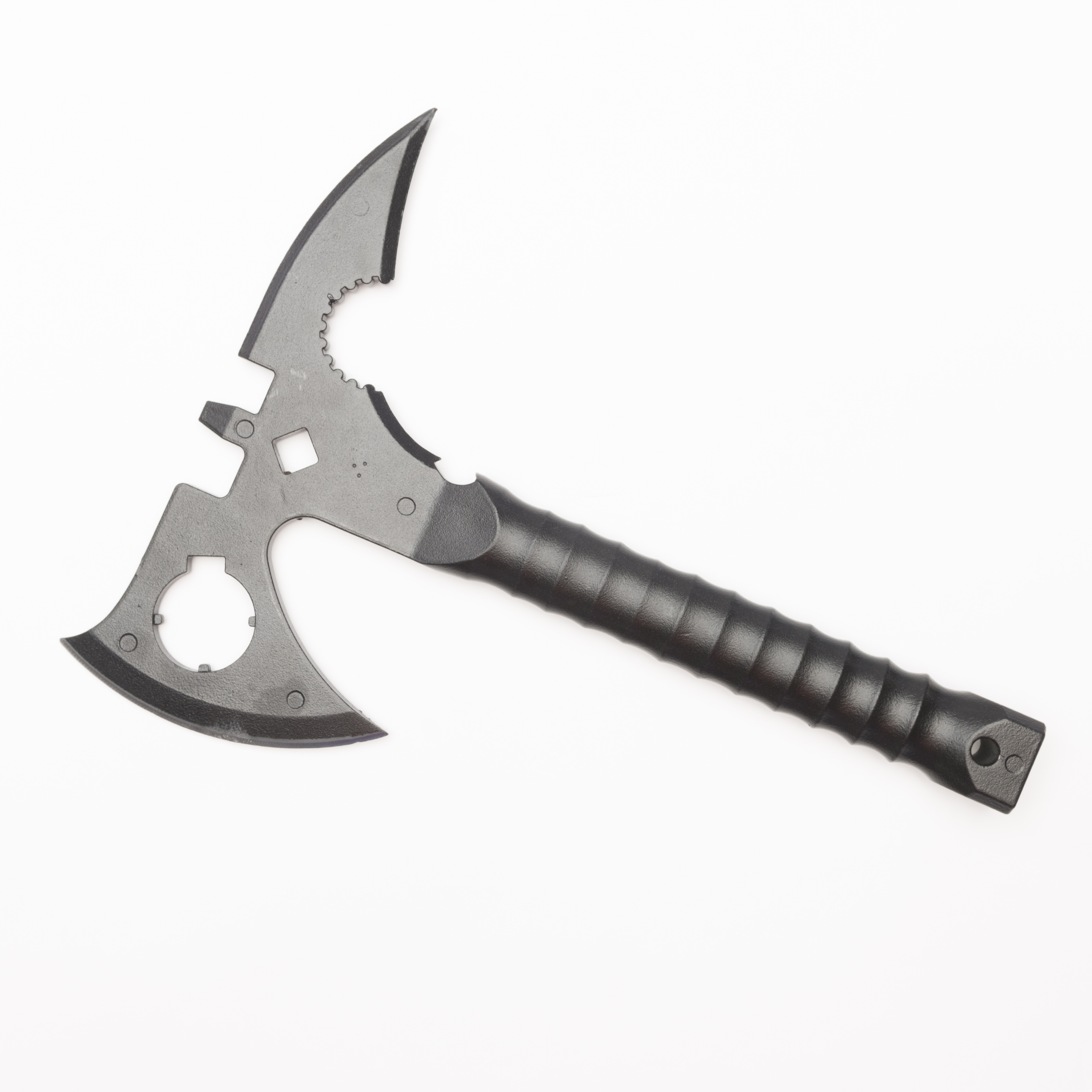 Essential Gear: The Tactical Hatchet | American Grit