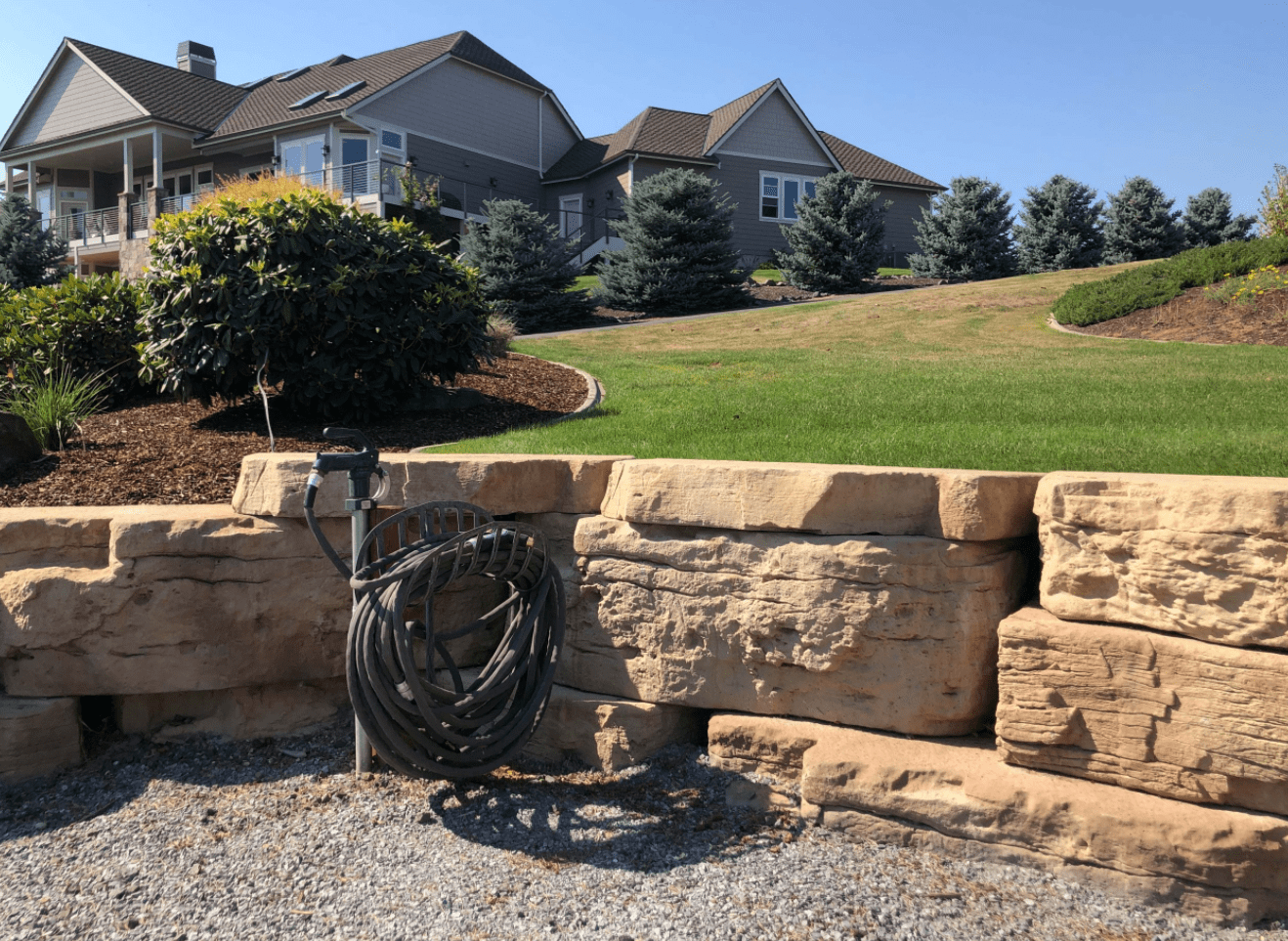 Outcropping Wall | Castohn