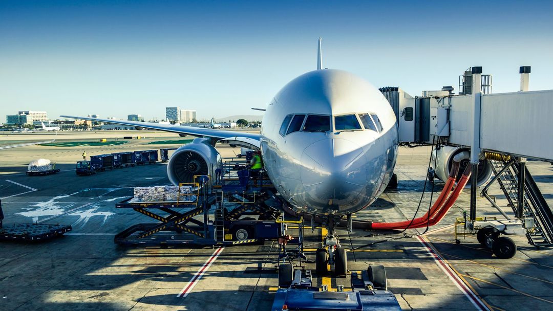 What is a Ground Power Unit (GPU)? GPU Meaning | Isarsoft