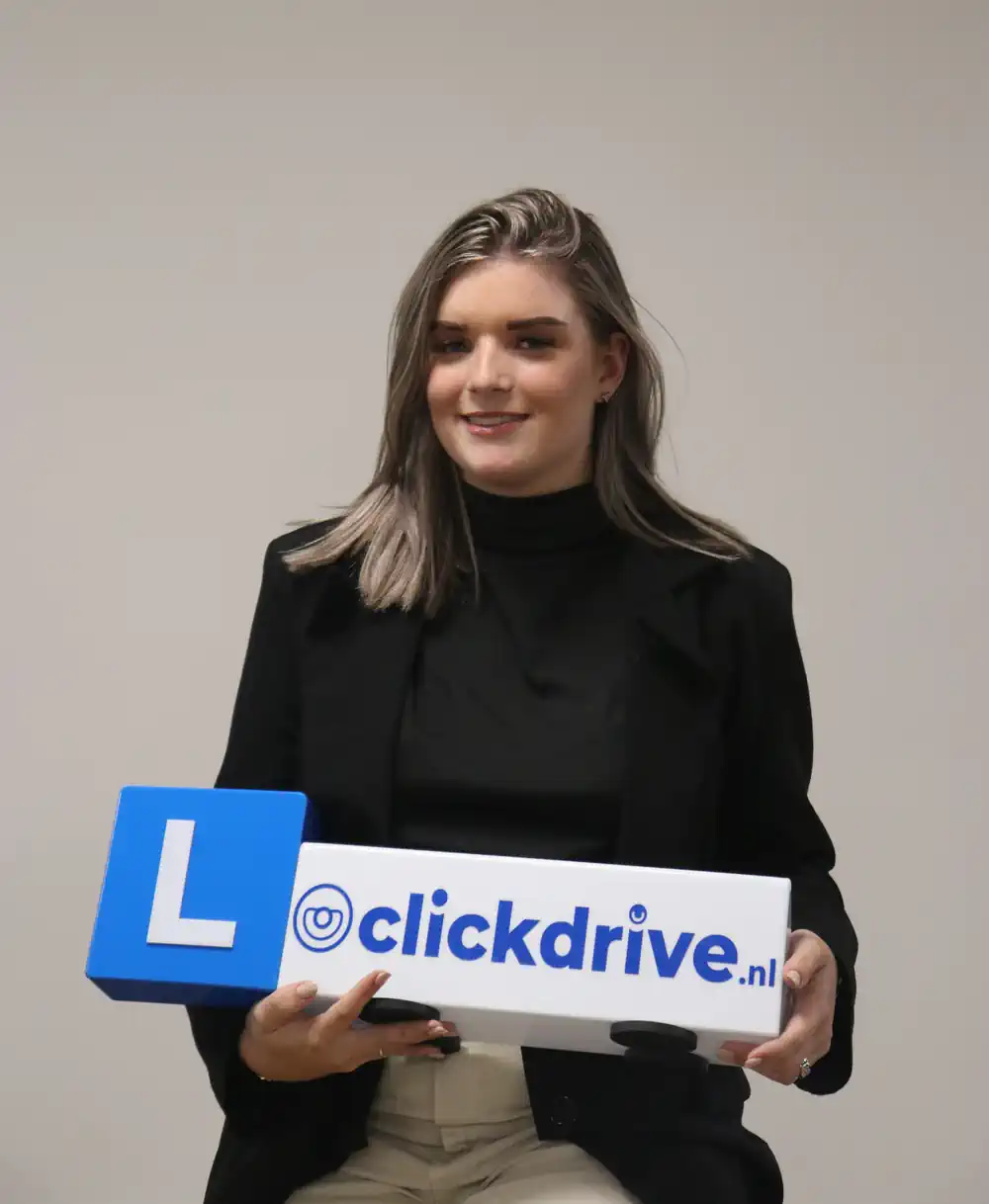 Rijles met de beste rijschool. Snel je rijbewijs b halen!