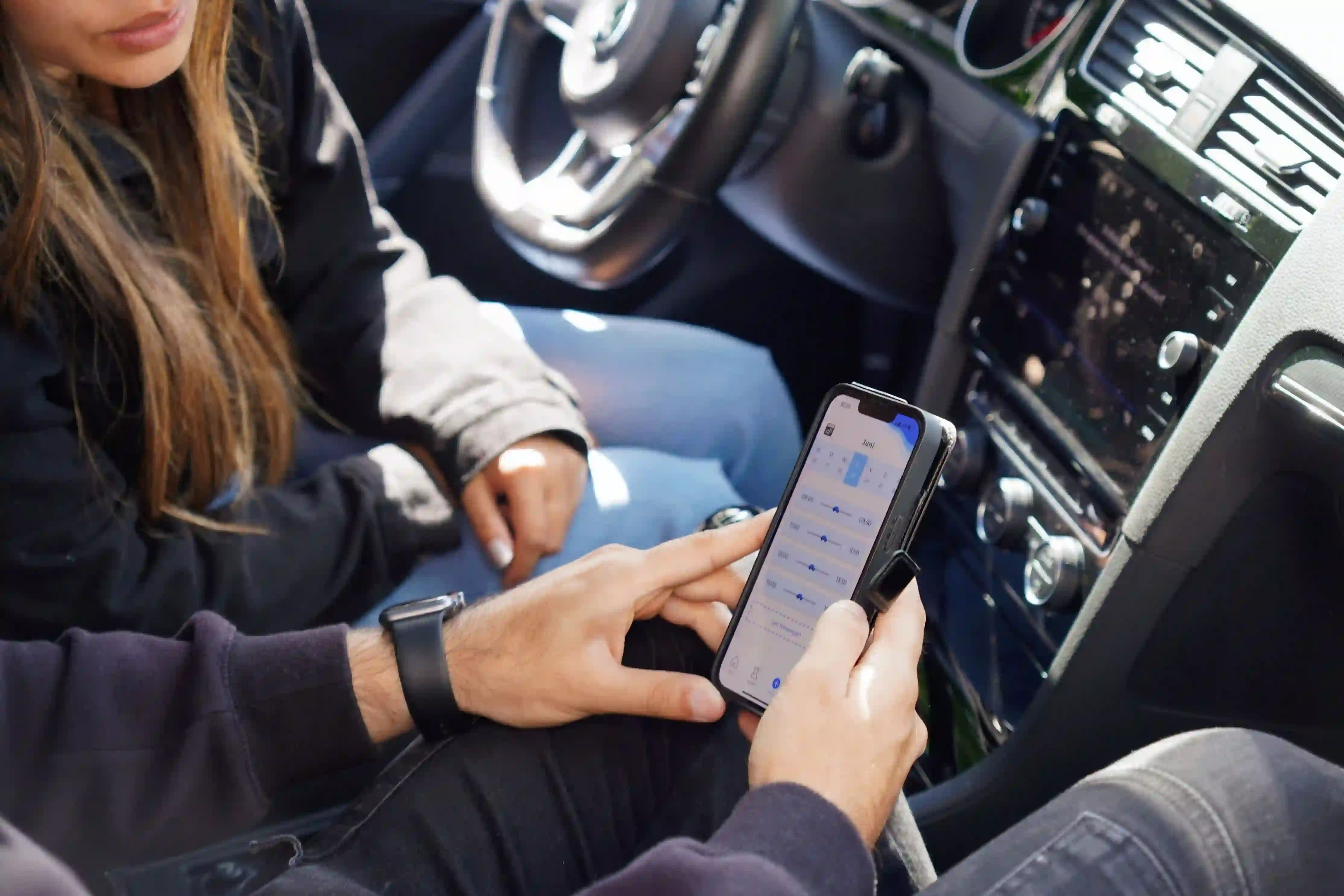 Rijles met de beste rijschool. Snel je rijbewijs b halen!