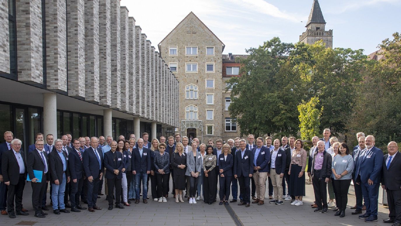 Stiftung "Handrup plus" soll das Gymnasium Leoninum Handrup stärken
