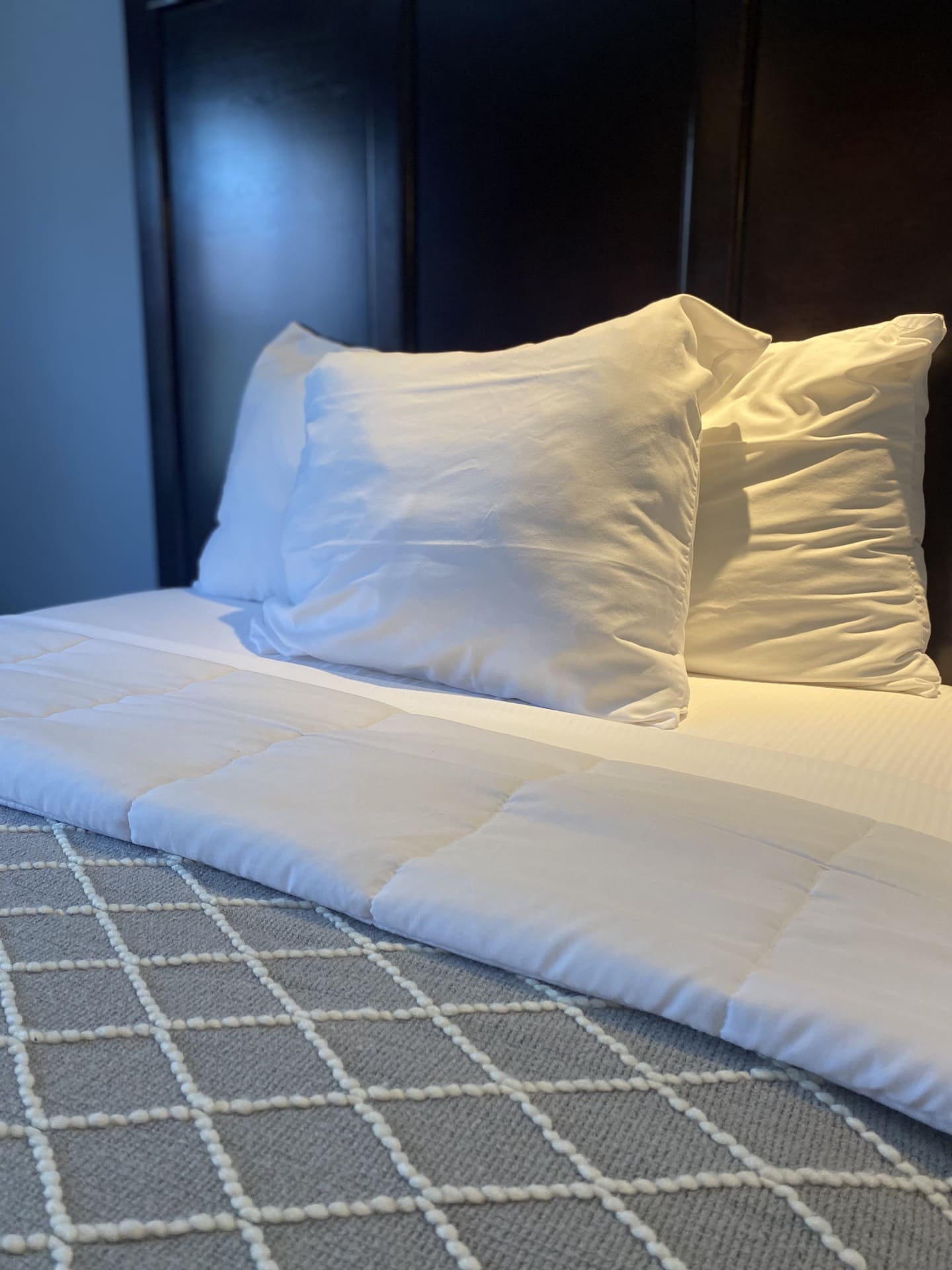 Hotel Accommodation & Restaurant in Gambier, Ohio | Kenyon Inn