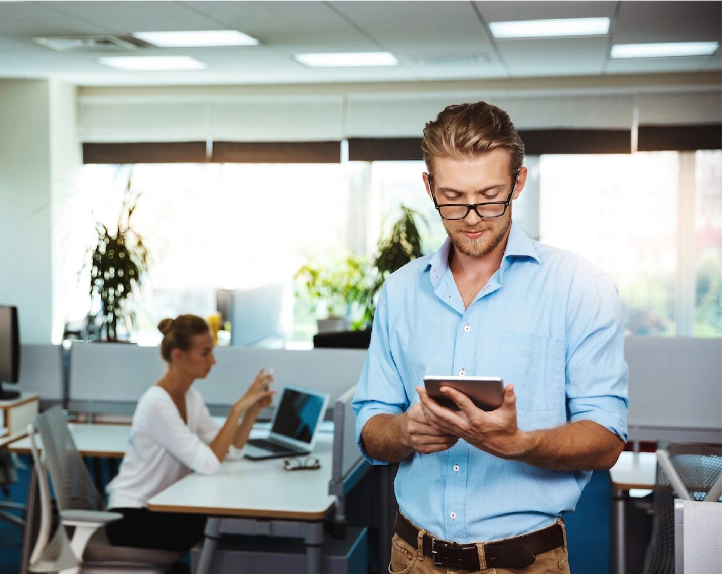 Analytics: Get accurate data on office usage - deskbird