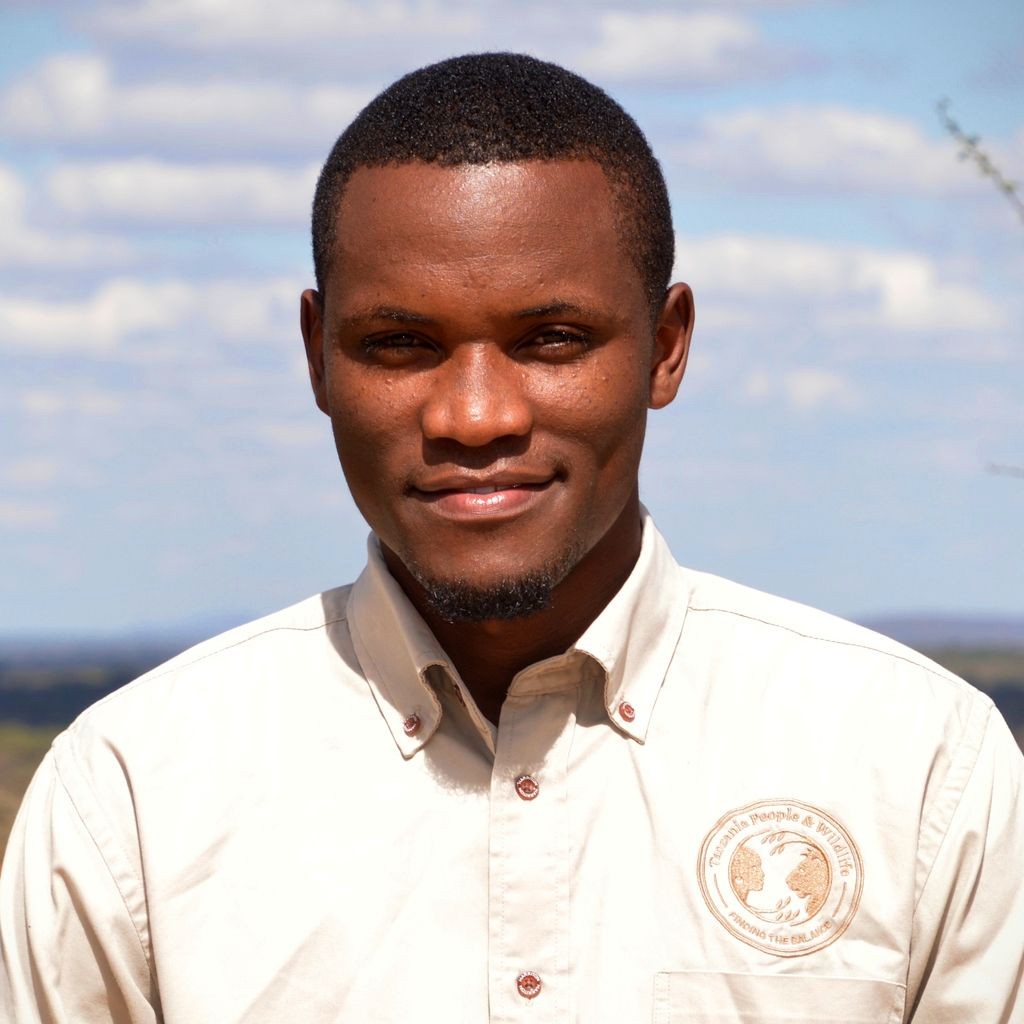 Ramadhani Saidi - African People & Wildlife