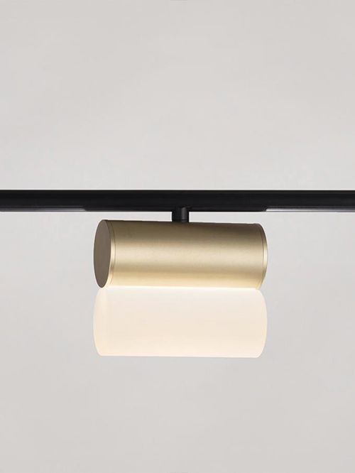 Typography Cilon by Studio Truly Truly