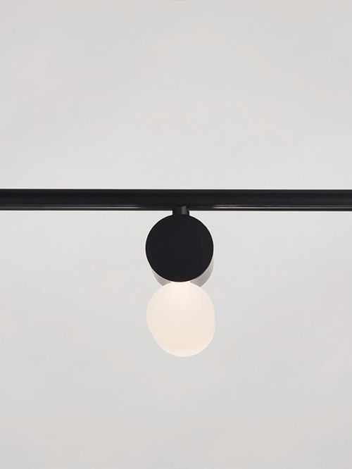 Typography Cilon by Studio Truly Truly